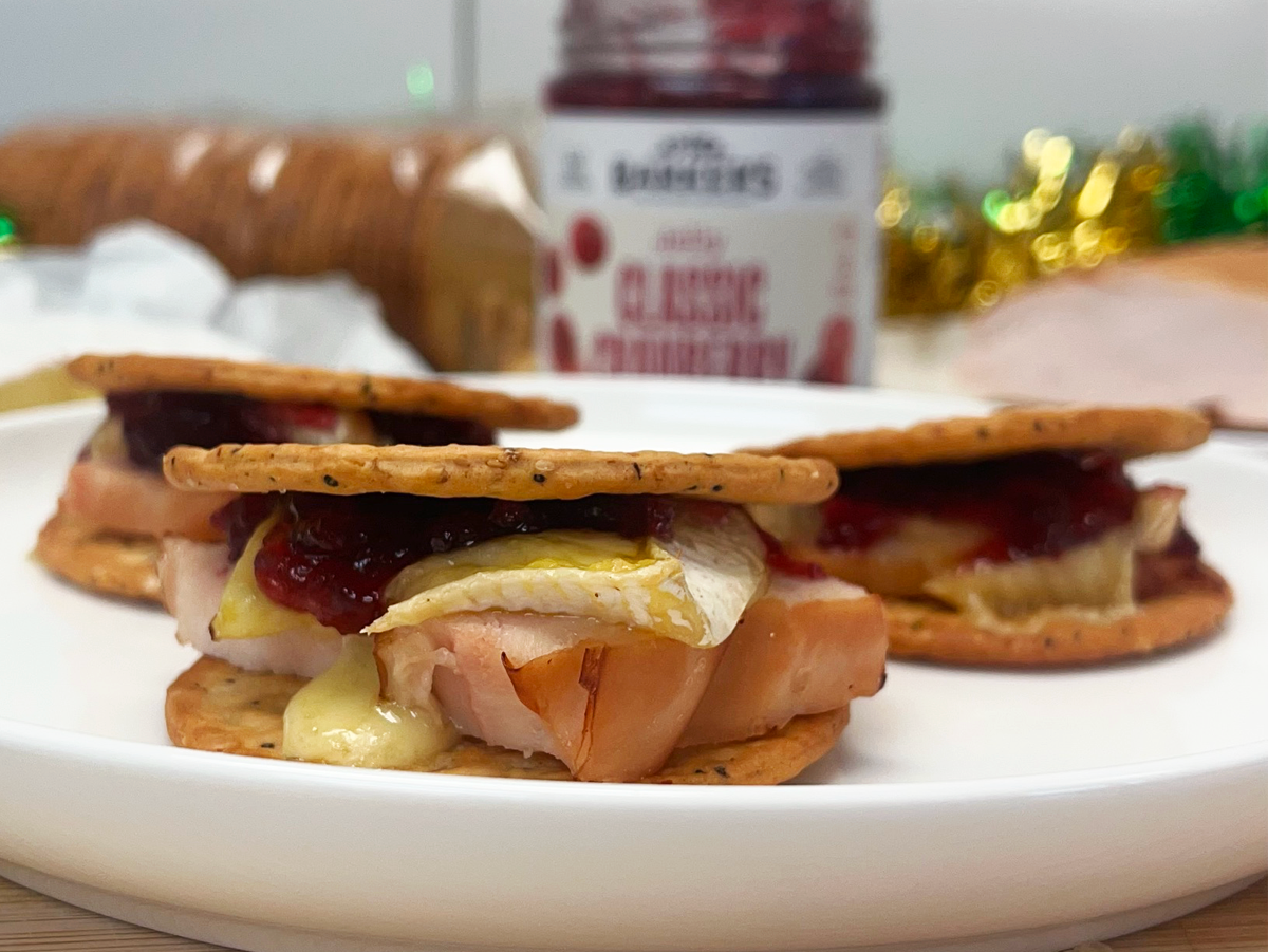 Chicken, Cranberry and Brie Savoury Smores