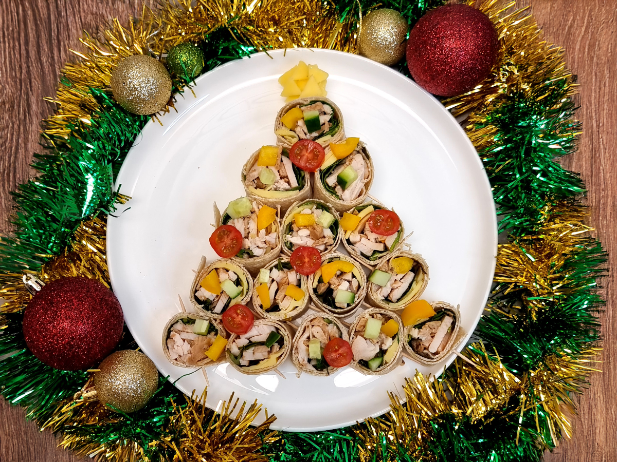 Christmas Tree Chicken Wraps